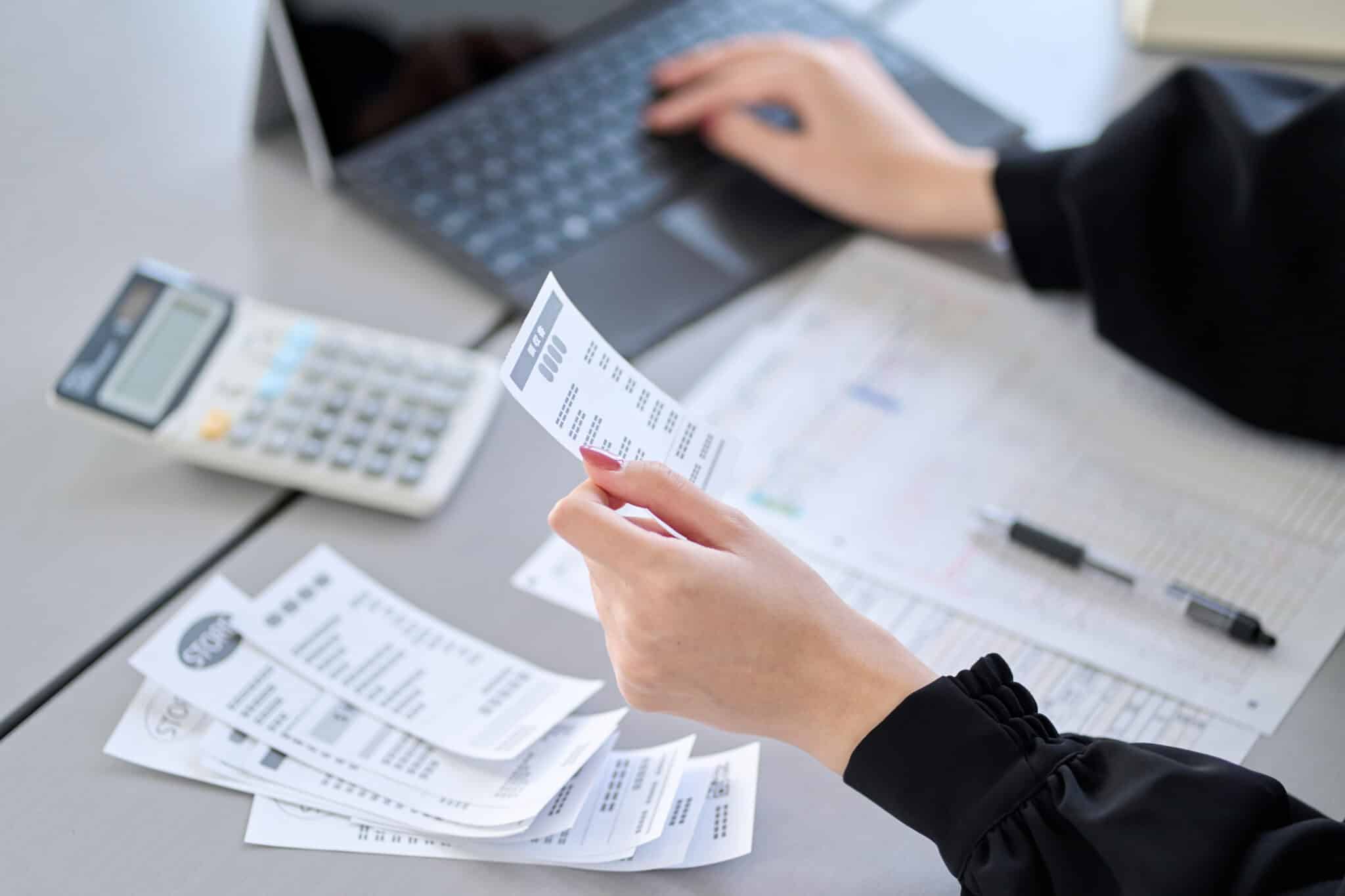 How Accountants Can Automate Manual Data Entry Docyt